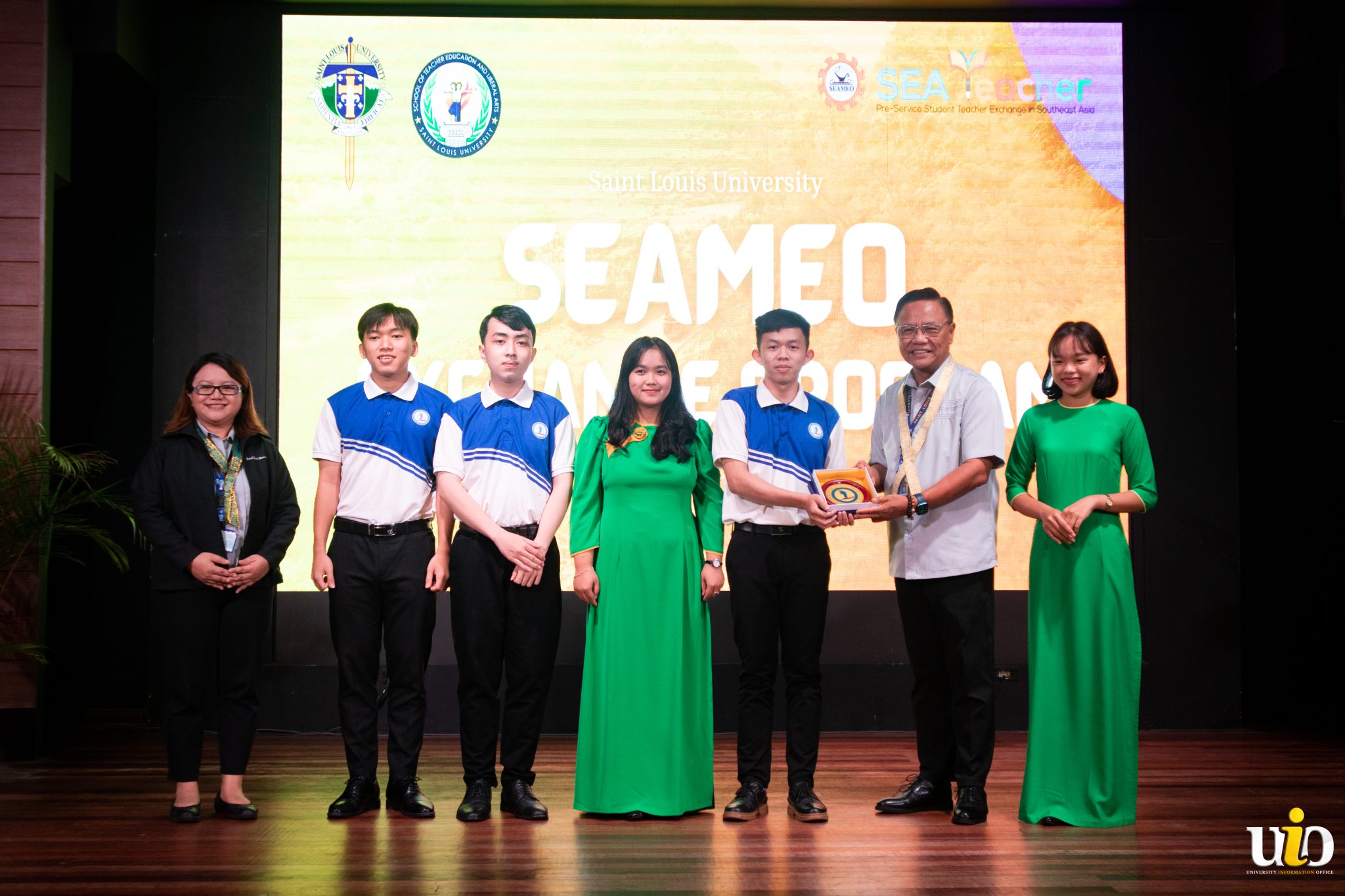 Cultures Meet in SLU for the SEAMEO Exchange Program - Saint Louis ...