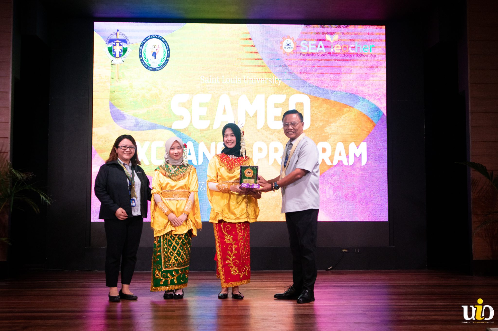 Cultures Meet in SLU for the SEAMEO Exchange Program - Saint Louis ...