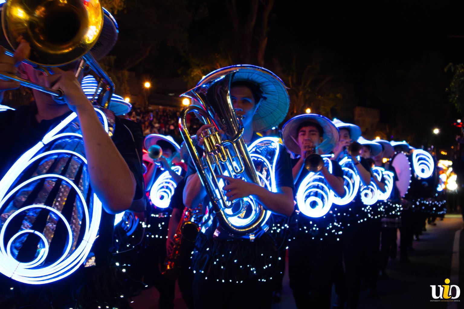 SLU’s 15th Lantern Parade delights streets of Baguio City – Saint Louis ...